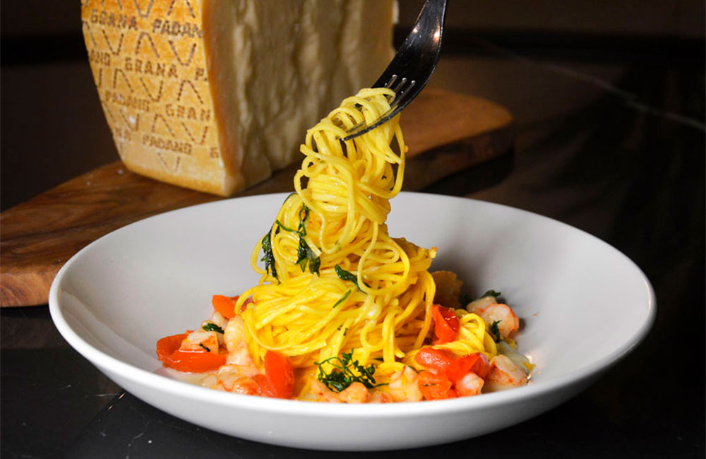 Linguini alla diavola con gambones y Grana Padano - Gastroactitud